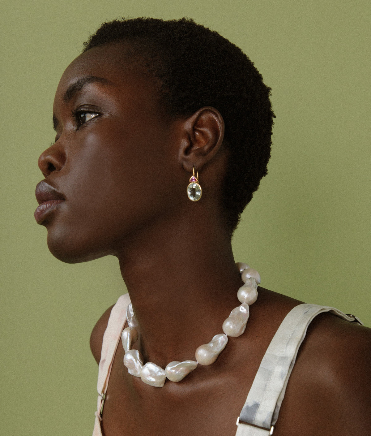 Extra Large White Baroque Pearl & 14k Gold Necklace | Lizzie Fortunato